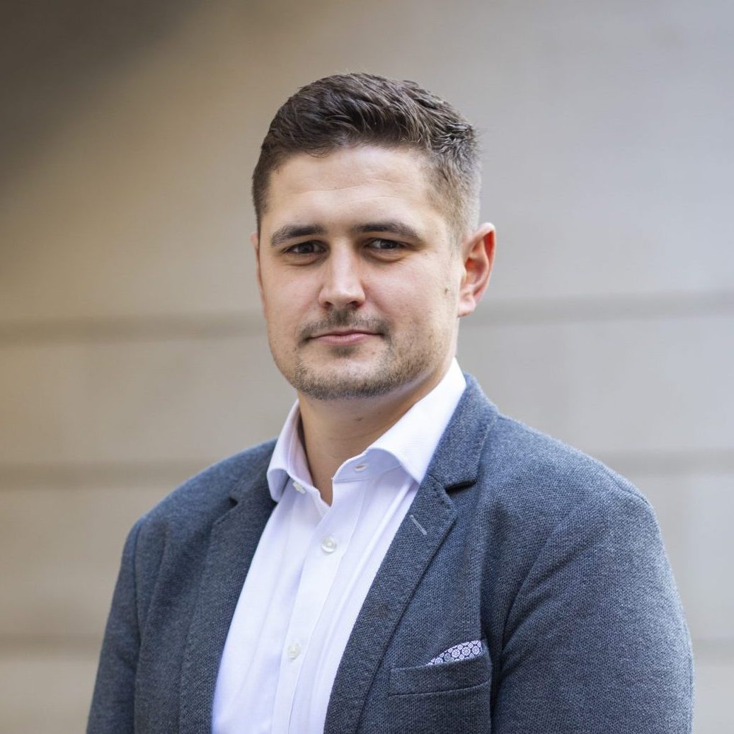 Baltic Street - Circle